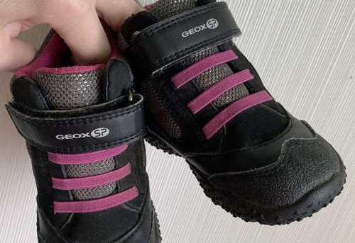 Ботинки кроссовки Geox 24 размер теплые
