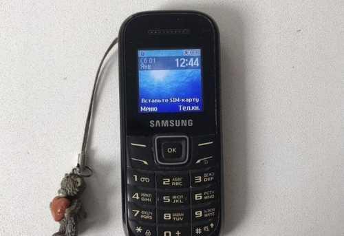 Телефон Samsung GT-e1202