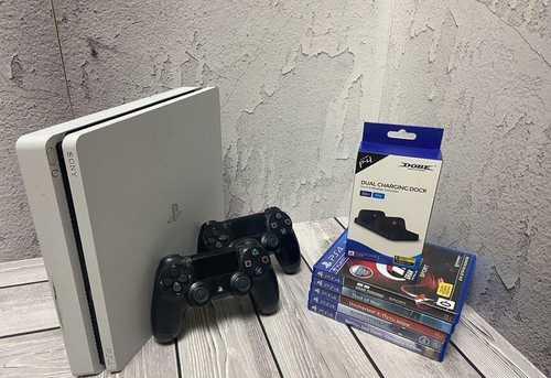 PS4 Slim White+куча игр+2 джоя+доставка