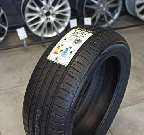 Westlake Zuper Eco Z-107 225/55 R16