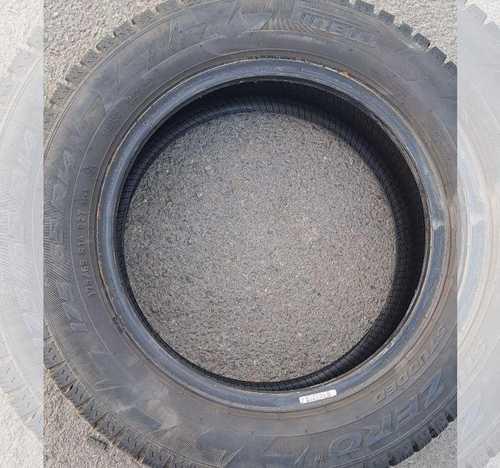 Pirelli Ice Zero 17.5/65 R14