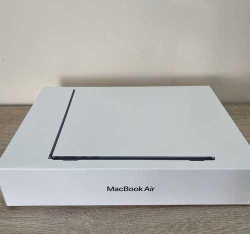 Apple MacBook Air 13.6 2022 Тёмно-синий