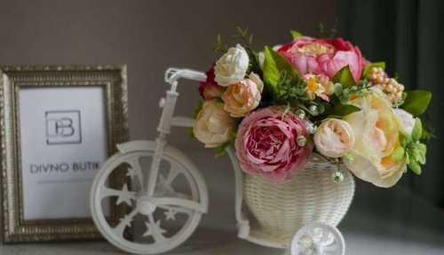 Велосипед с цветами в наличии