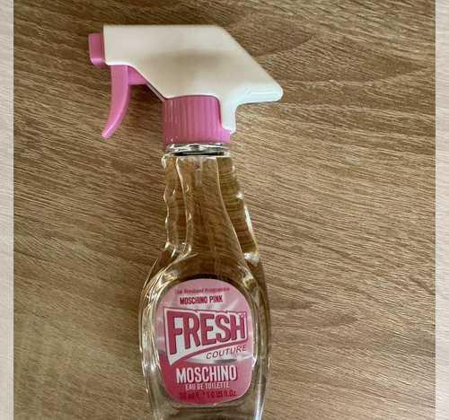 Moschino fresh pink