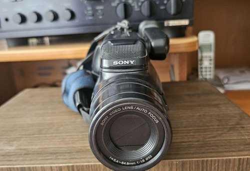 Касетная видеокамера Sony NP-66