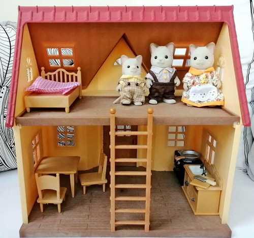 Sylvanian Families домик с мебелью и семьёй котико