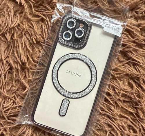 Чехол на iPhone