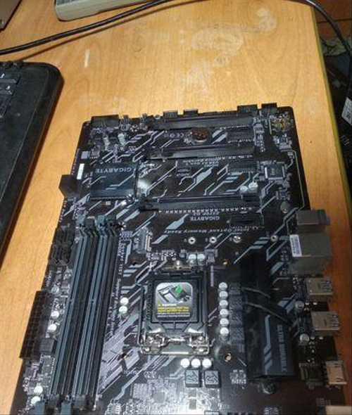 Мат плата gigabyte z370p d3