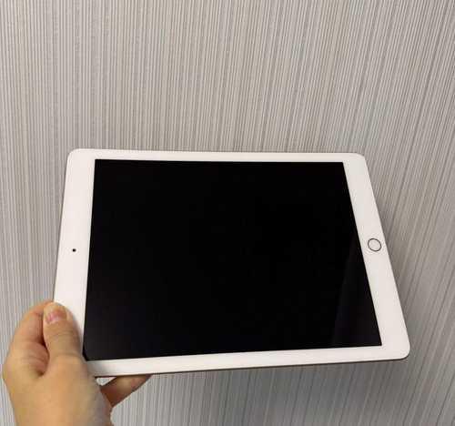 Планшет apple iPad 6 поколения 32 Gb
