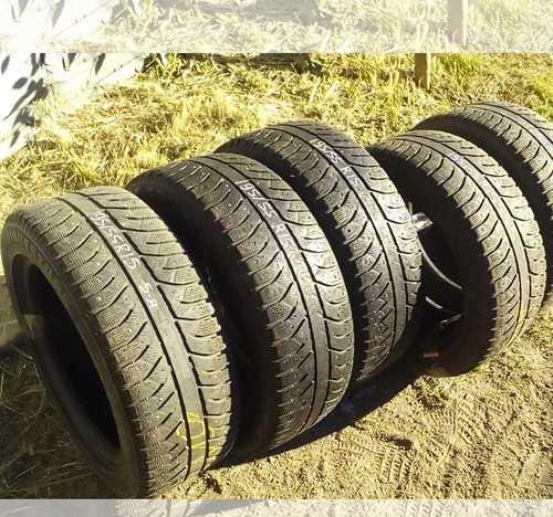 Bridgestone Ice Cruiser 7000 195/55 R15