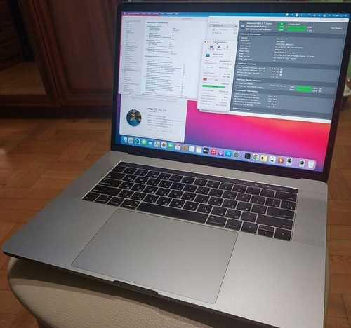 Macbook Pro 15 2019 i7 16/256