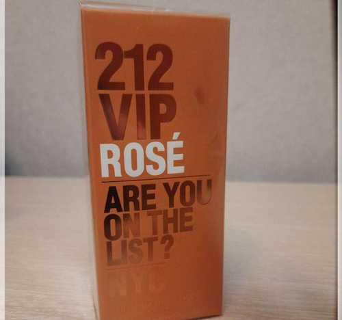 Carolina Herrera 212 vip rose