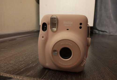 Пленочный фотоаппарат instax mini 11