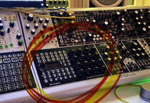 Erica Synths Black Sequencer Eurorack