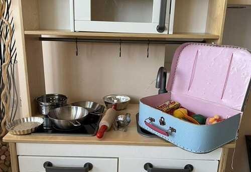 Детская кухня IKEA с посудой