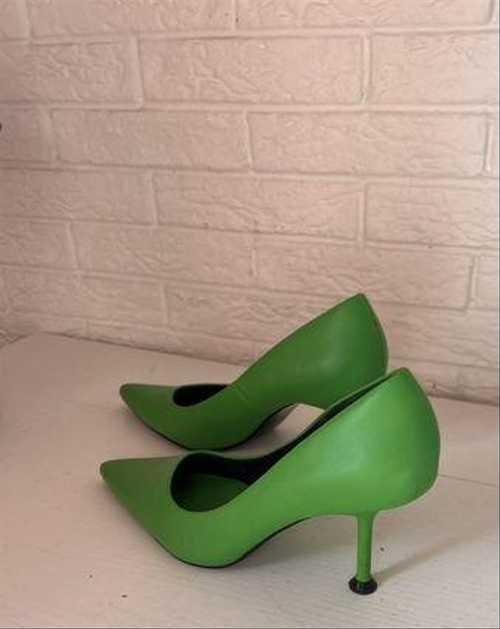 Туфли Zara зеленые