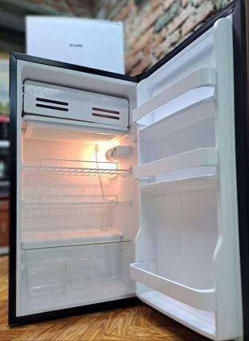 Компактный холодильник Dexp