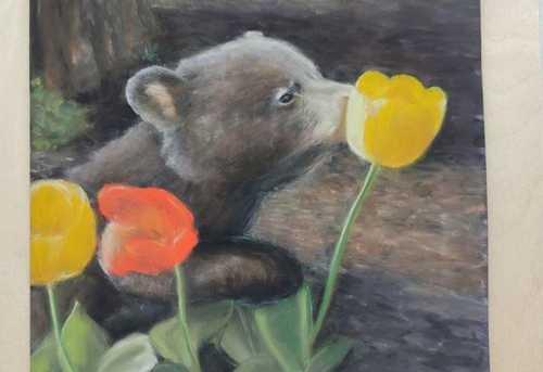 Картина "Мишка в тюльпанах"