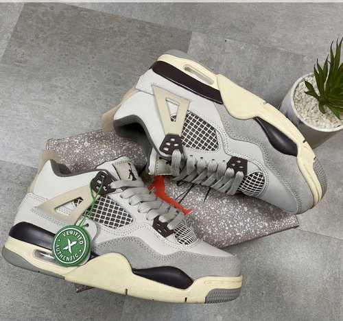 Кроссовки осенние женские Nike air Jordan 4