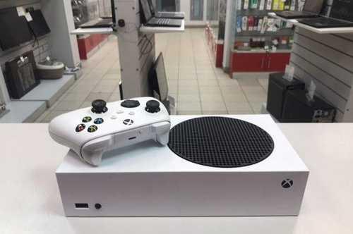 Е15 Игровая приставка Xbox Series S