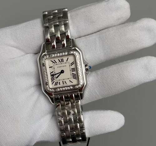 Новые наручные часы Cartier Panthere