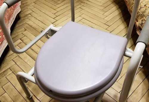 Санитарный стул-туалет Армед
