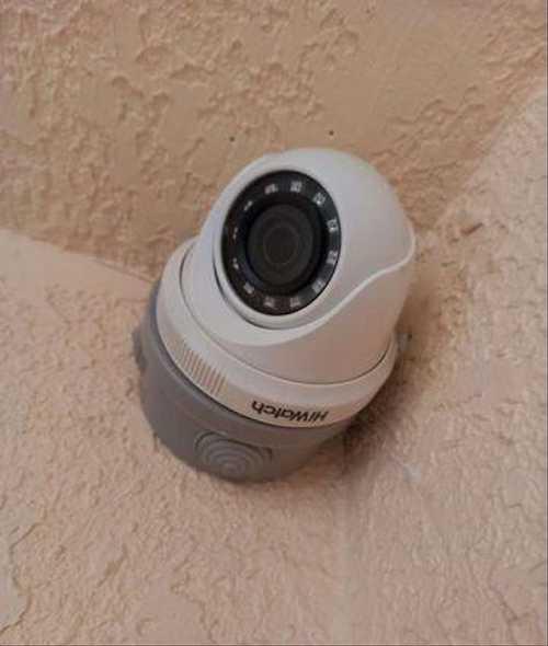 Камера видеонаблюдения купольная,установка