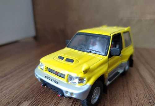 Mitsubishi Pajero Evolution Cararama 1/43