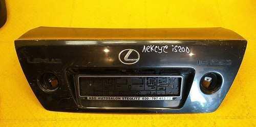 Крышка багажника Lexus IS 200/300