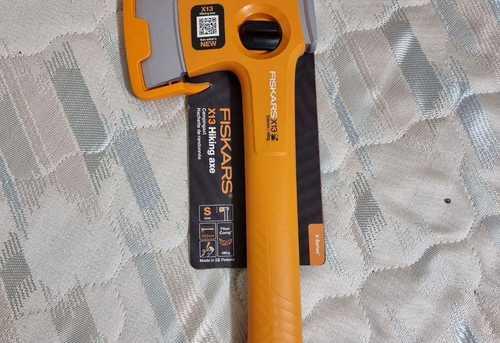 Топор fiskars x 13