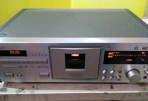 Кассетная дека teac V-7000, пульт