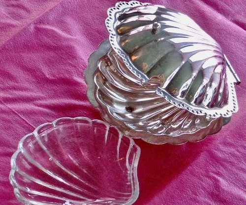 Винтажная серебряная тарелка -раковина икорница