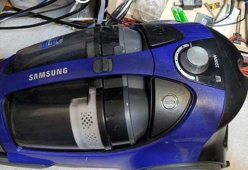 Мощный пылесос Samsung SC8836 солидная экономия