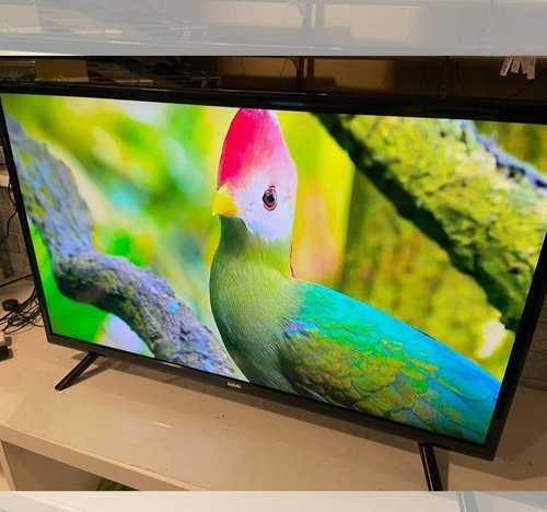 Большой, яркий SMART TV BBK, 81 cm, Wi-Fi