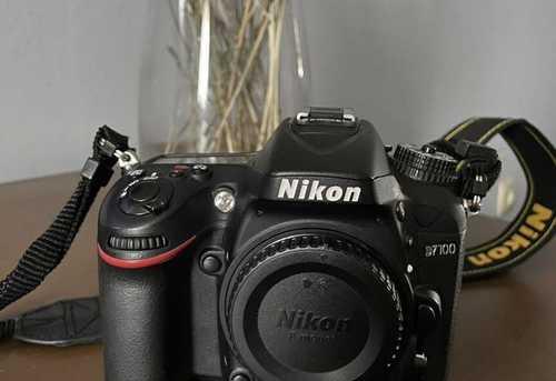 Nikon 7'100