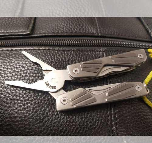 Мультитул Gerber Bear Grylls Compact