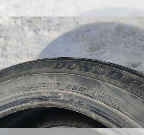 Bridgestone Potenza S001 235/65 R17