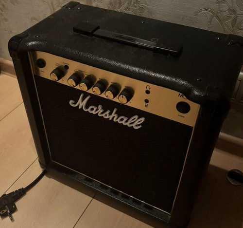 Комбоусилитель marshall mg15cf