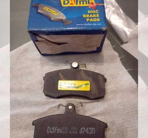 Колодки дискового тормоза dafmi д743п