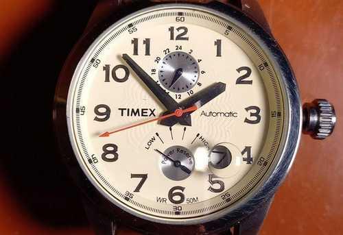Наручные часы Timex с автоподзаводом