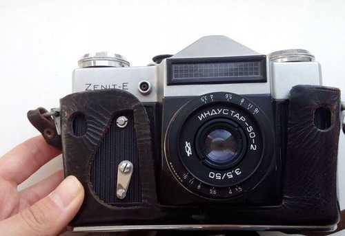 Плёночный фотоаппарат Zenit-e