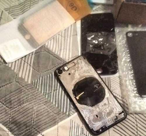 iPhone 8, 64 ГБ