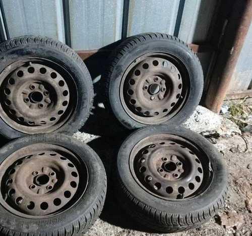Штампованный диск R14x4.5 4x100 Toyota Aygo