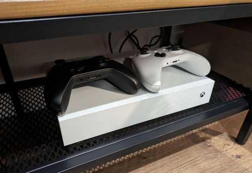 Xbox One s 1tb all digital + 2 геймпада + игры