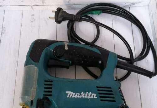 Лобзик электрический Makita 4329