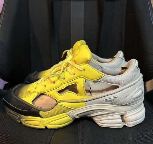 Adidas Raf Simons Ozweego Replicant 10.5US