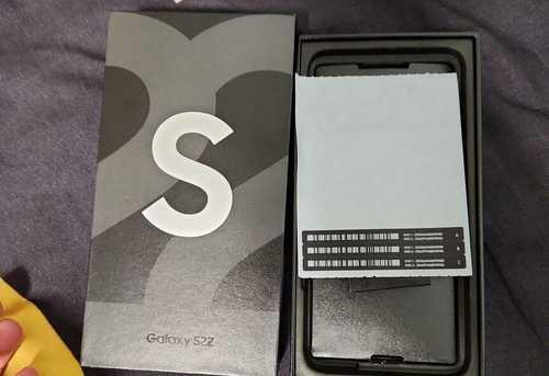 Samsung Galaxy S22, 8/128 ГБ