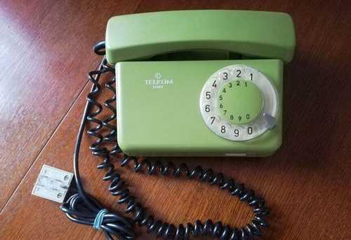 Телефон времён СССР