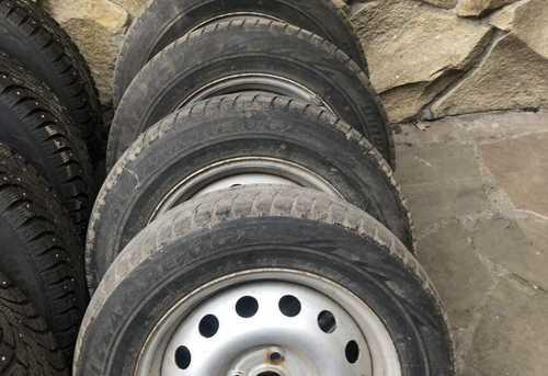 Зимнее калеса Bridgestone 185/65/15