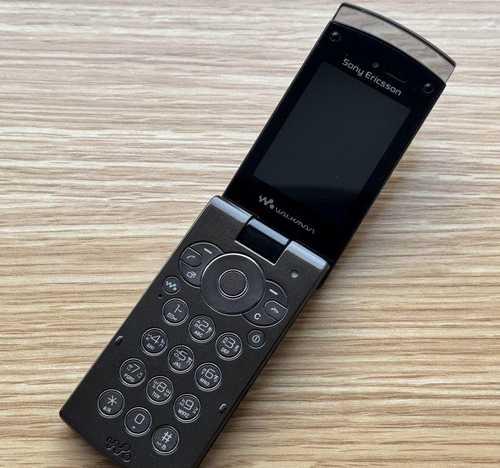 Sony Ericsson W980i, 8 ГБ